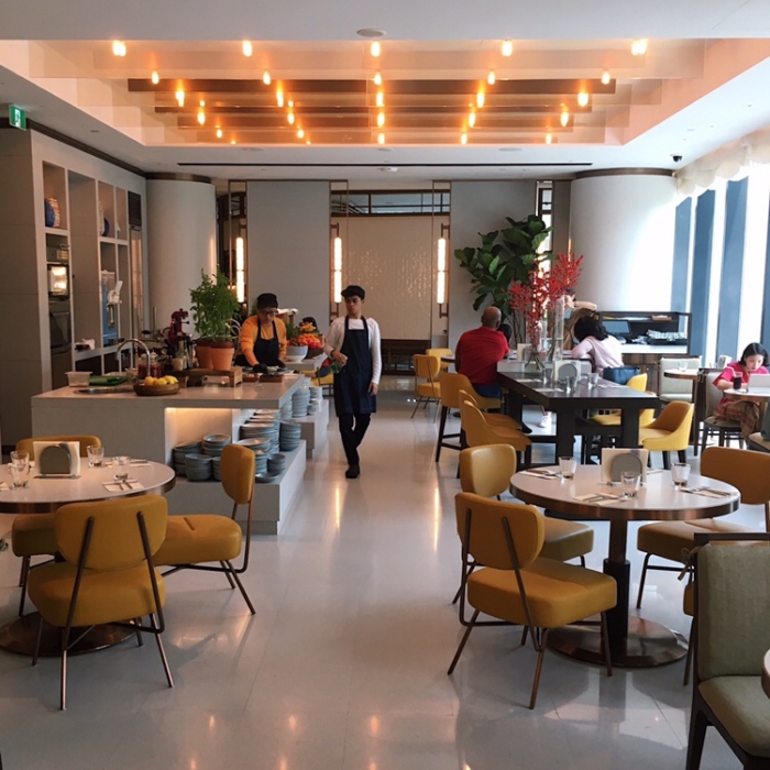 Hotel Review: Andaz Singapore (King Bed) - Forest Lodge Luxury in Bugis ...