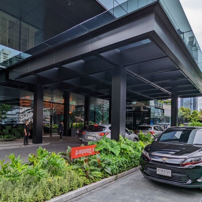 Hotel Review: The Standard, Bangkok Mahanakhon (Deluxe King) - Chic ...