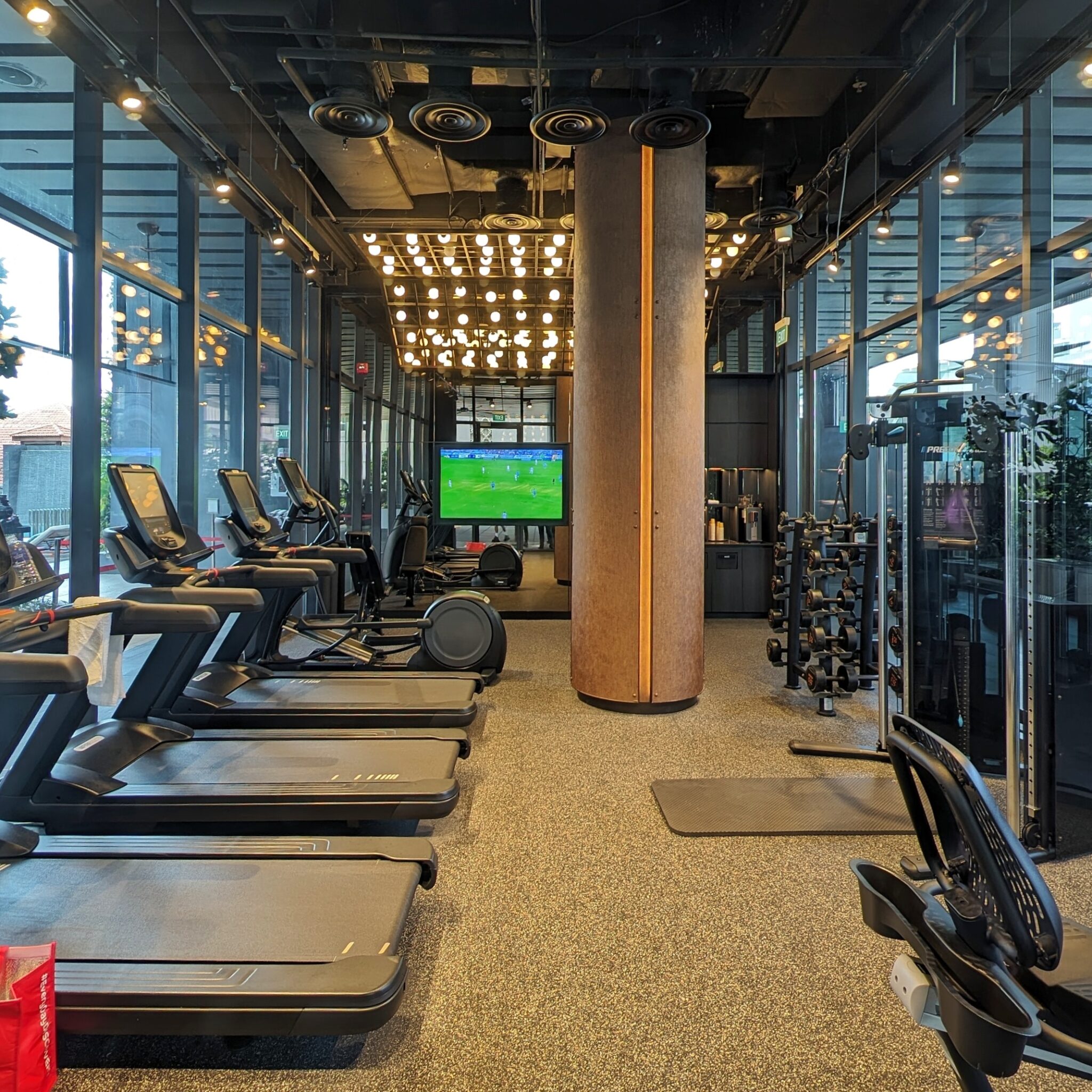 Hotel Review: Pullman Singapore Hill Street (Executive Room) - Luxury ...